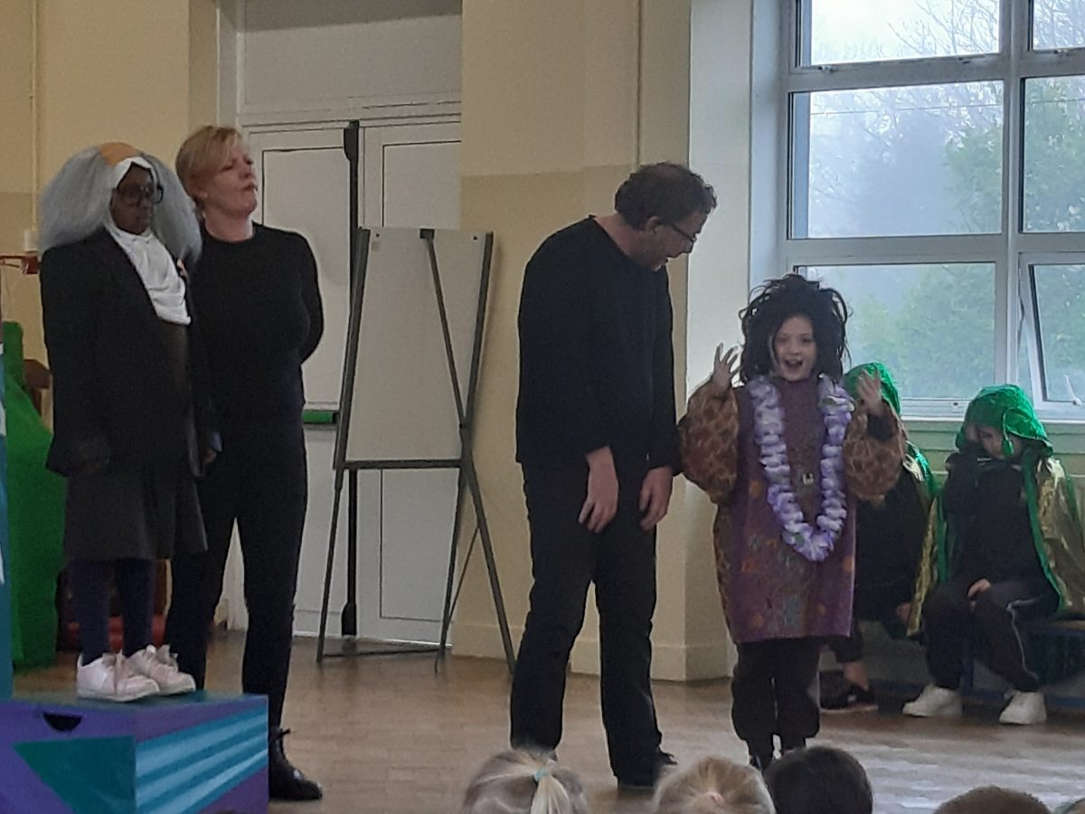 Red Kettle 2 – Presentation Primary School Waterford